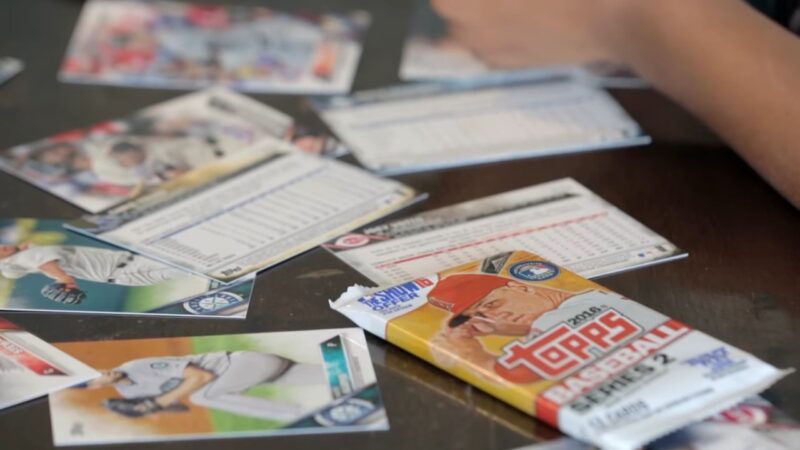 How to Tell if a Baseball Card Is a Reprint - Spotting Fakes